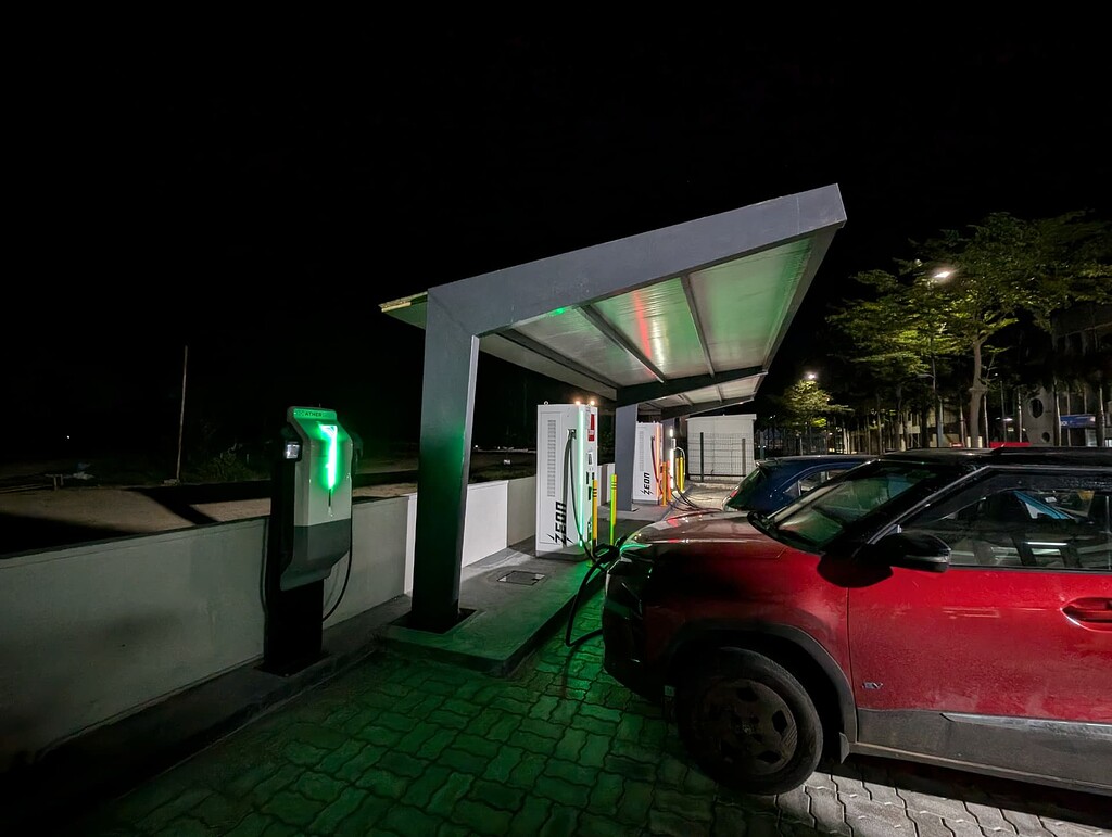 Zeon Charging: 5 Chargers in a Single Location : One of them is 120 kW ...